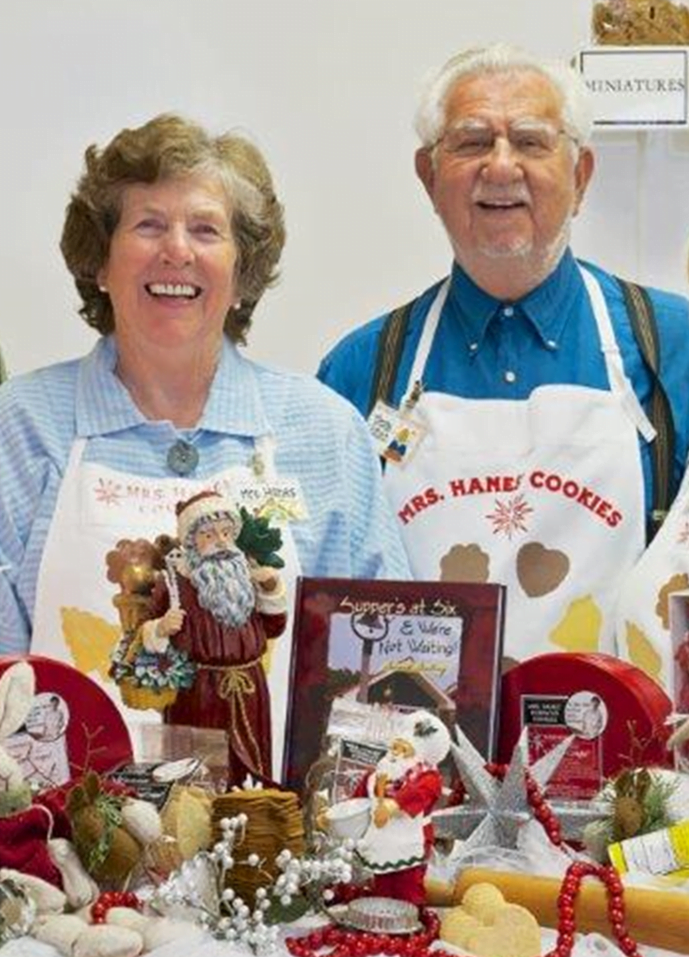 Evva and Travis Hanes Receive 2021 Archie K. Davis Award - Wachovia ...